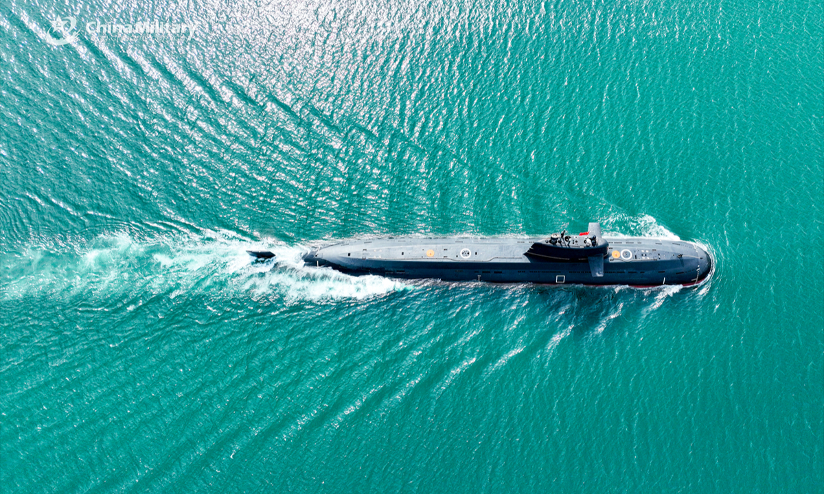 Submarine sails in silence - Global Times