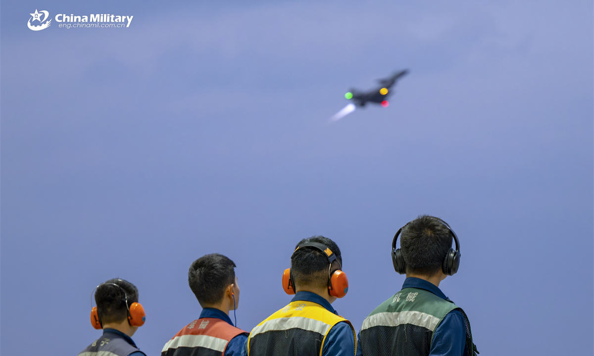 J-10 fighter jets in day-and-night training - Global Times