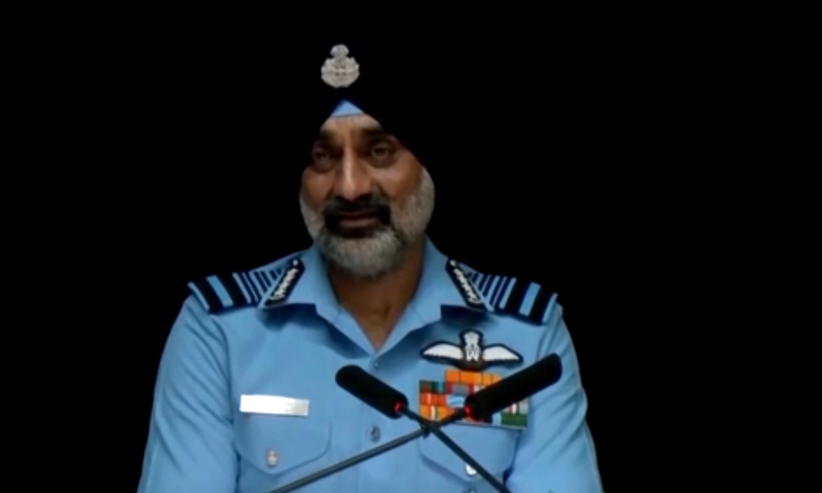 Indian air force chief claims downing 6 Pakistan aircraft 3 months ...