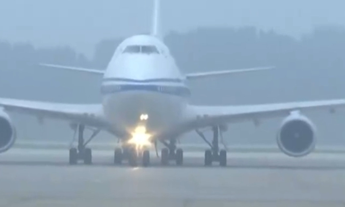 Leaders from multiple countries and int'l organizations arrive in China ...