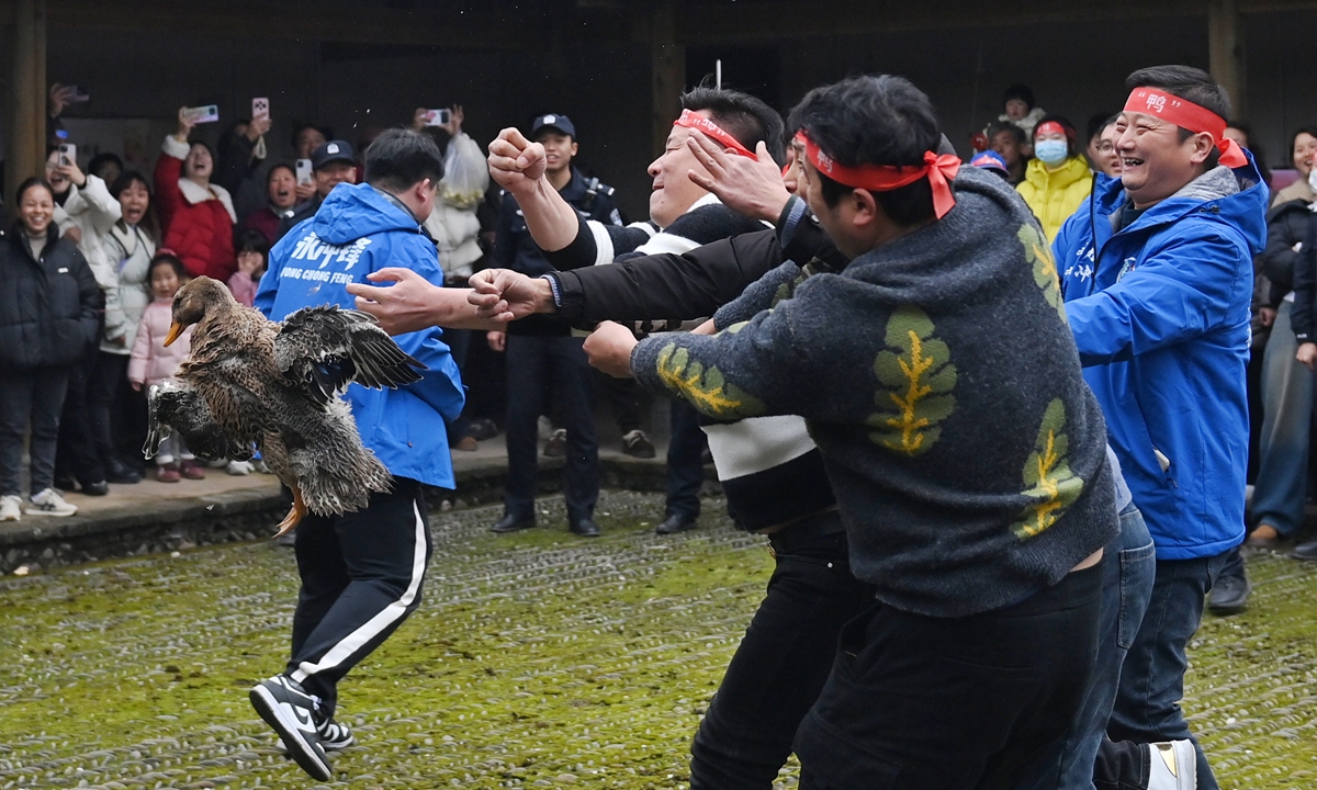 Duck hunt - Global Times